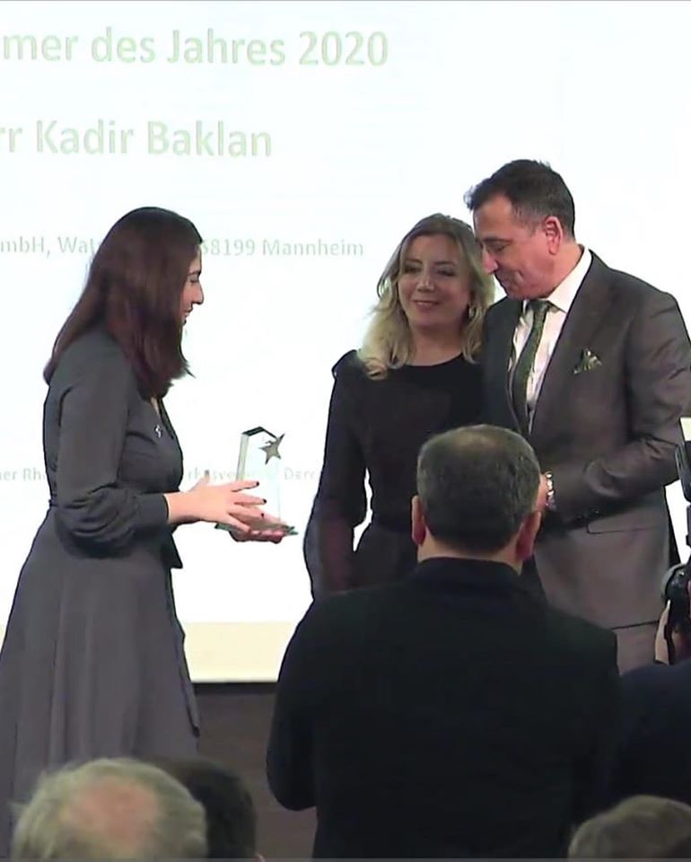 Kadir Baklan’a “yılın iş adamı ödülü verildi“ – AGazete
